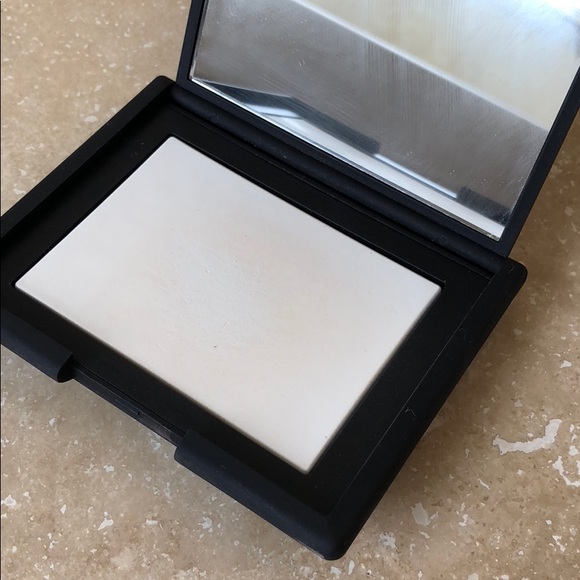 NARS | Makeup | Nars Translucent Crystal Setting Powder | Poshmark